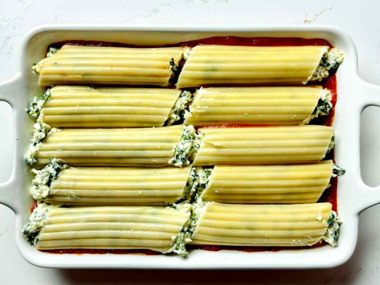 Easy Homemade Manicotti Recipe – Cheesy, Creamy & Delicious!