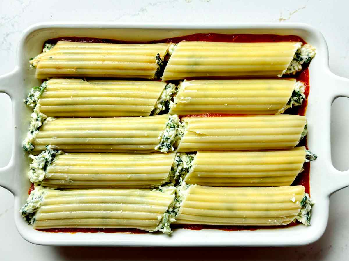 Easy Homemade Manicotti Recipe – Cheesy, Creamy & Delicious!